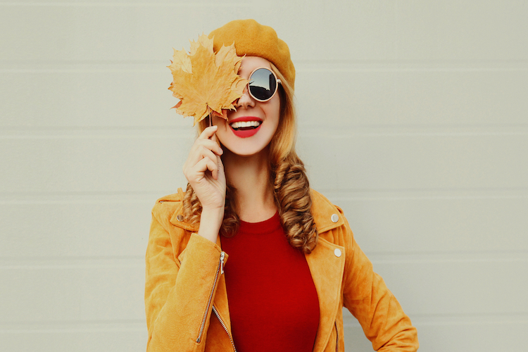 Letní věci, které můžete nosit i na podzim. Stačí je jen dobře zkombinovat